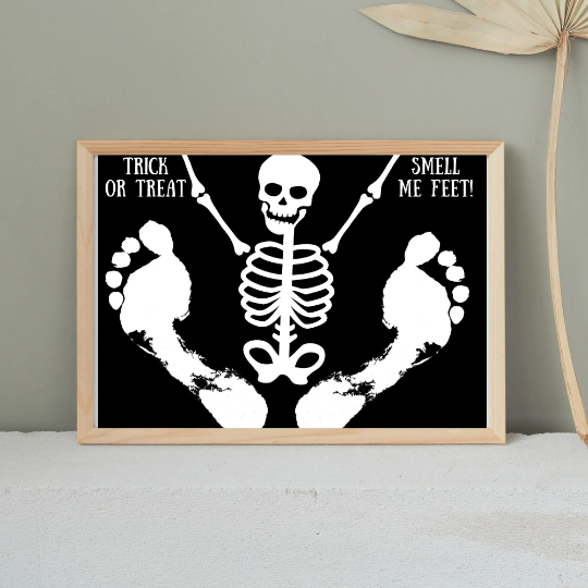 Halloween Skeleton Footprirnt Craft – Mr. Mintz Crafts